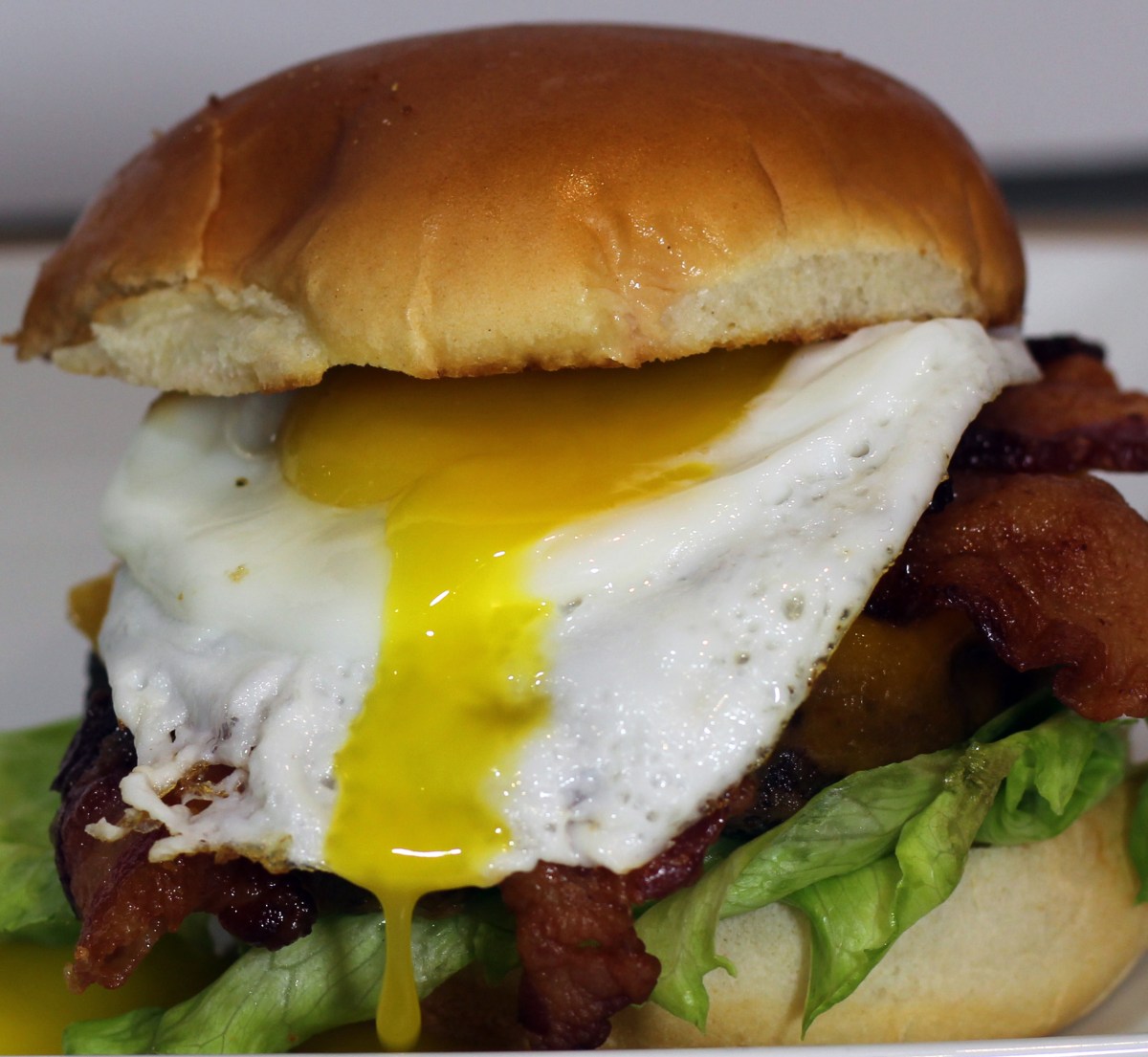 Bacon & Egg Cheeseburger – Bald Man Fighting